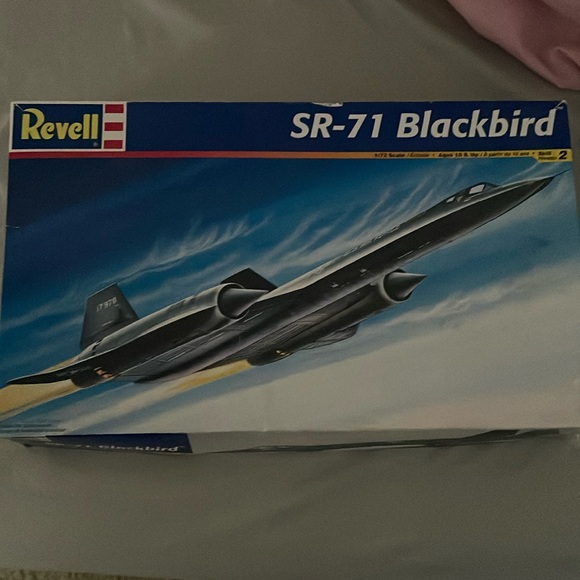 Revell | Games | Revell Sr7 Blackbird 172 Scale Level 2 | Poshmark